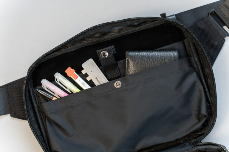 iPadユーザーのためのボディバッグ『HALF DAYPACK』 | drip（ドリップ） インフルエンサー/ブログマーケティングサービス「drip」